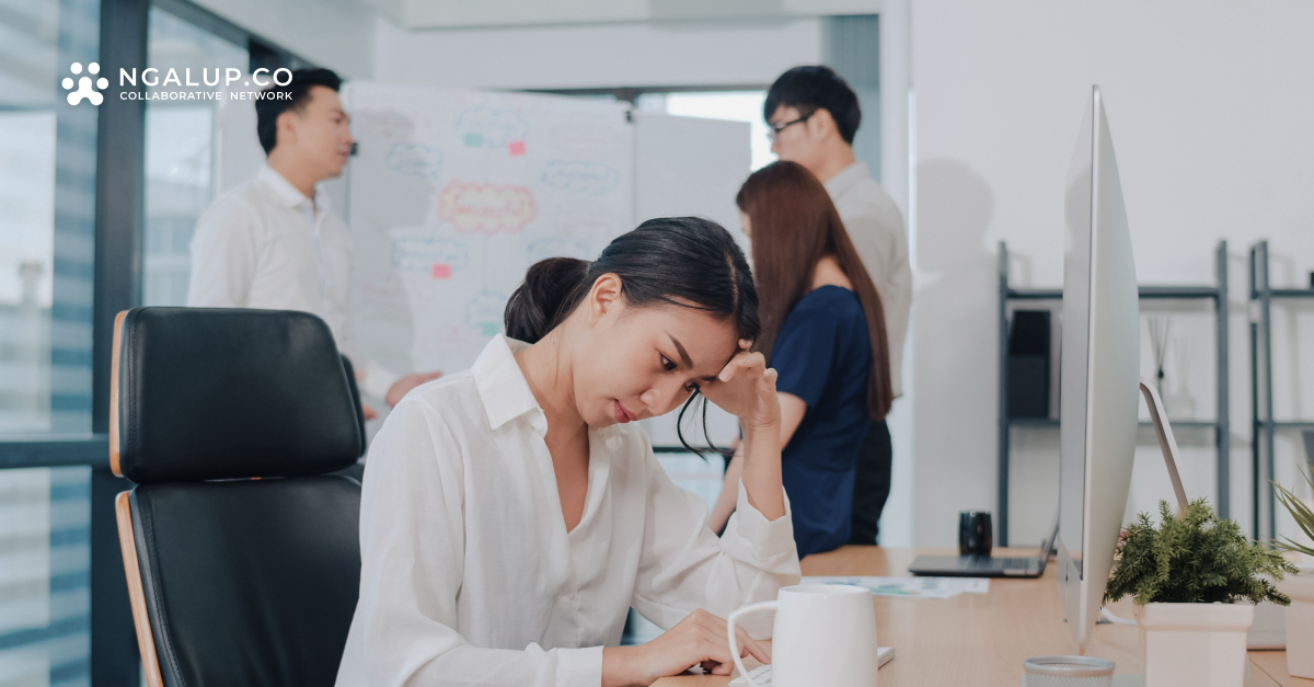 Apa itu Workaholic? Ciri-ciri & Bedanya dengan Pekerja Keras